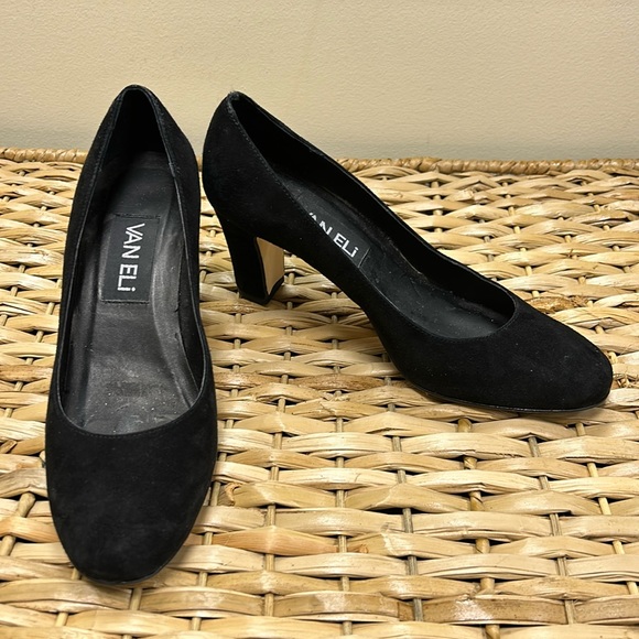 Vaneli | Shoes | Van Eli Black Suede Pump | Poshmark